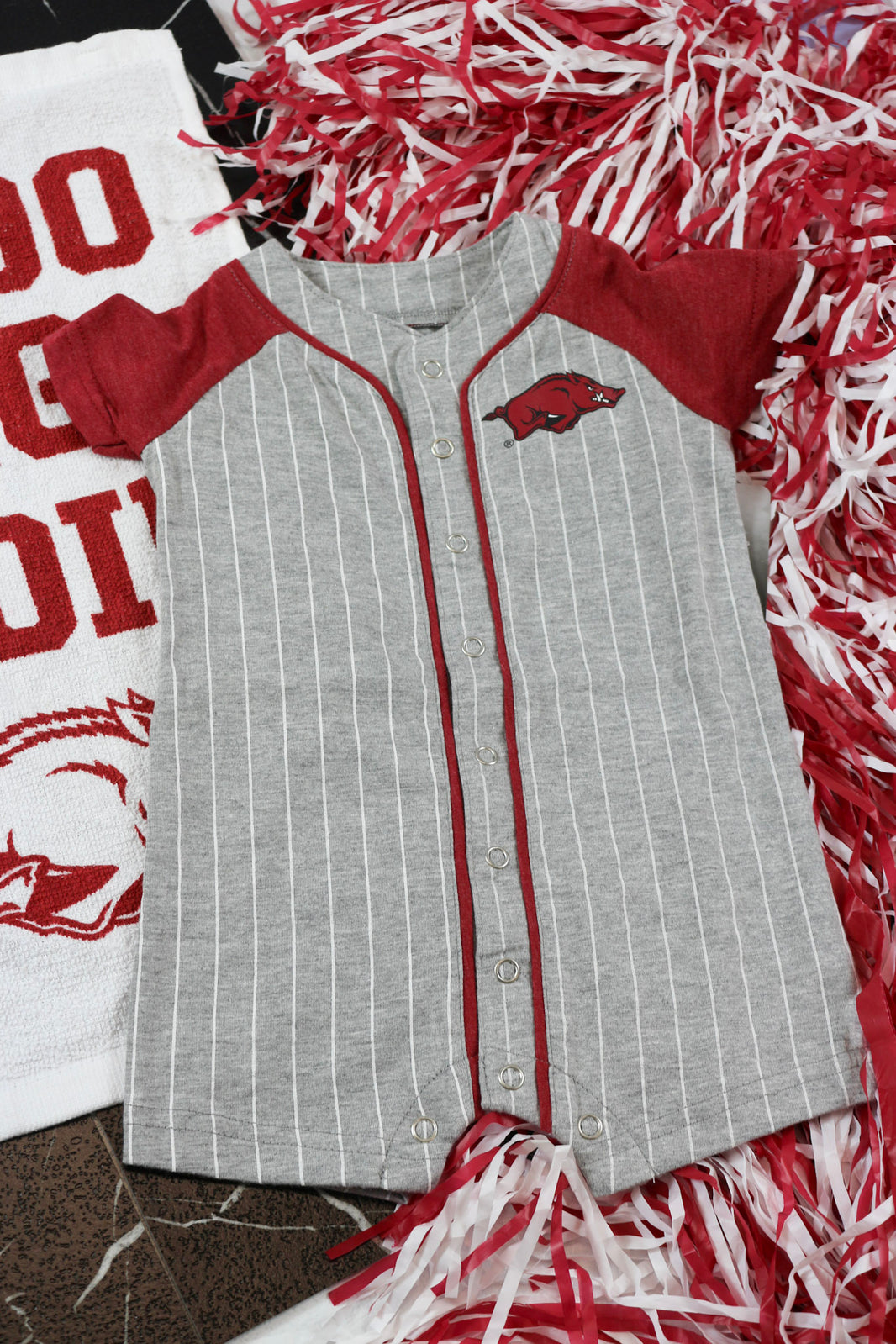 Trending: Razorback – Dales Clothing Inc